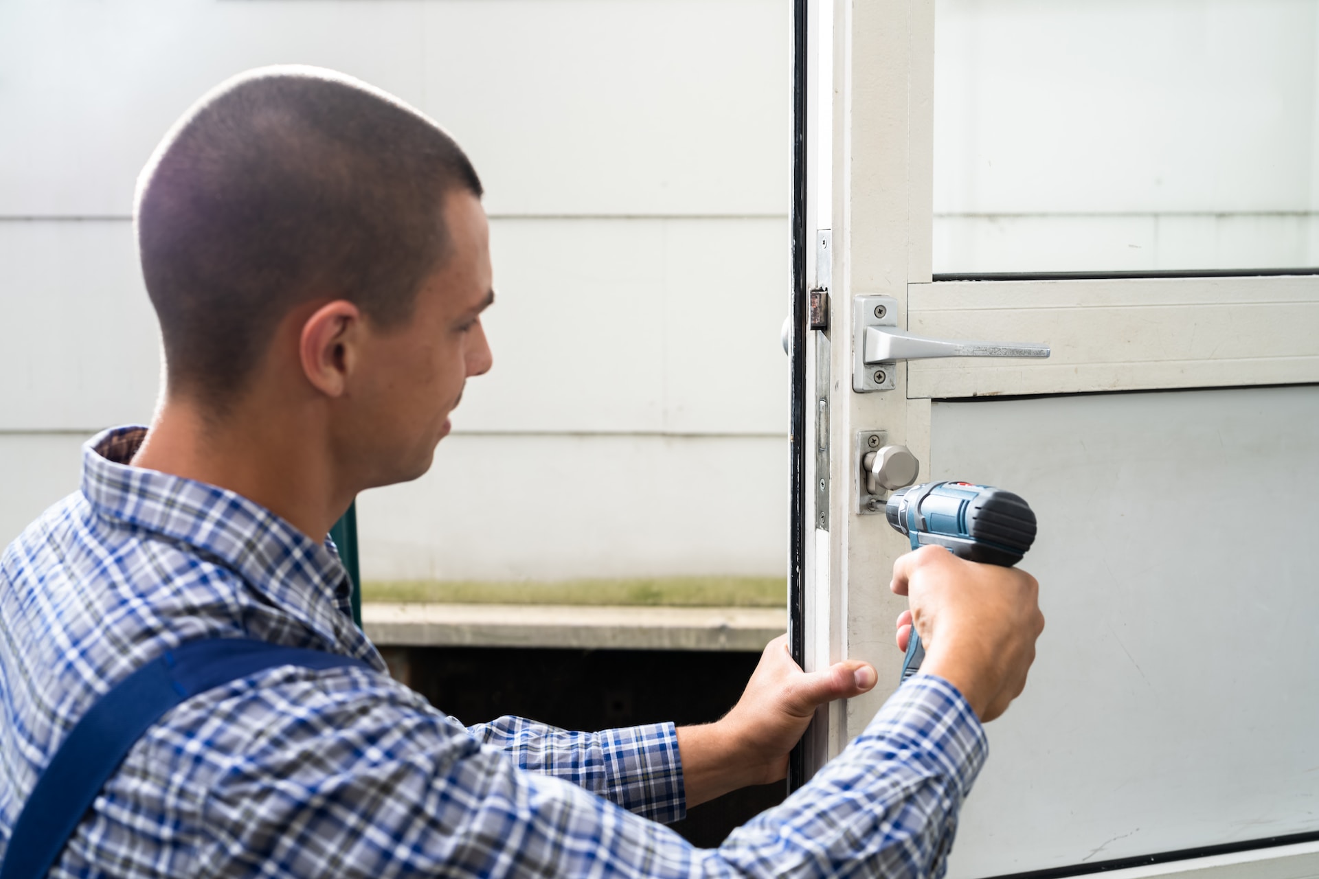 Factors that Influence the Price of Locksmith Services